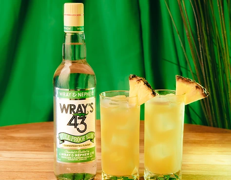 Wray’s 43 & Pineapple Juice – Jamaica Rum Cocktail | Wray & Nephew